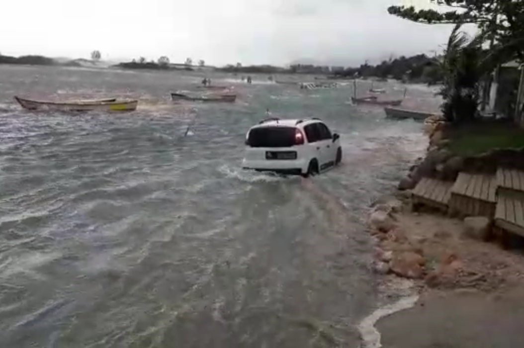 O TSUNAMI DE SANTA CATARINA, OU MAIS UMA DO CLIMA GLOBAL | ÁGUA, VIDA ...